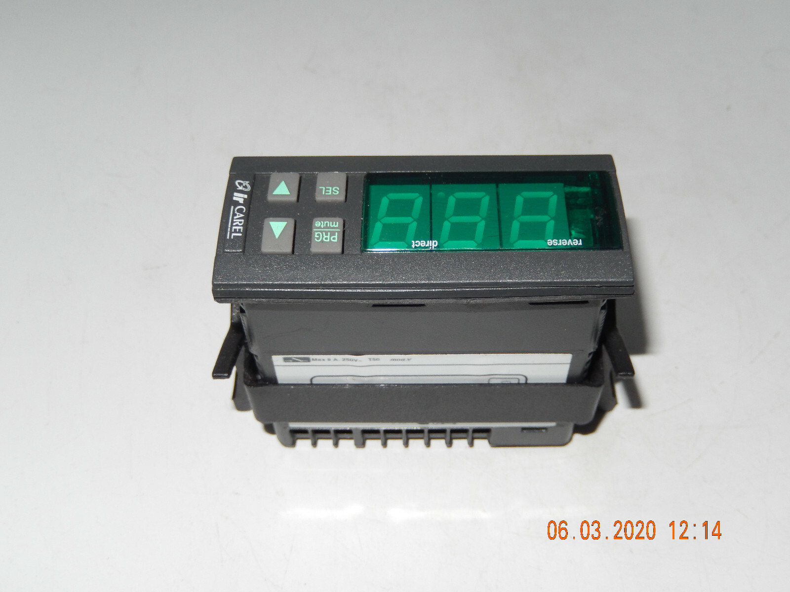 CAREL IR 32V0E000 Thermostat/Kühlstellenregler/Bediengerät ...