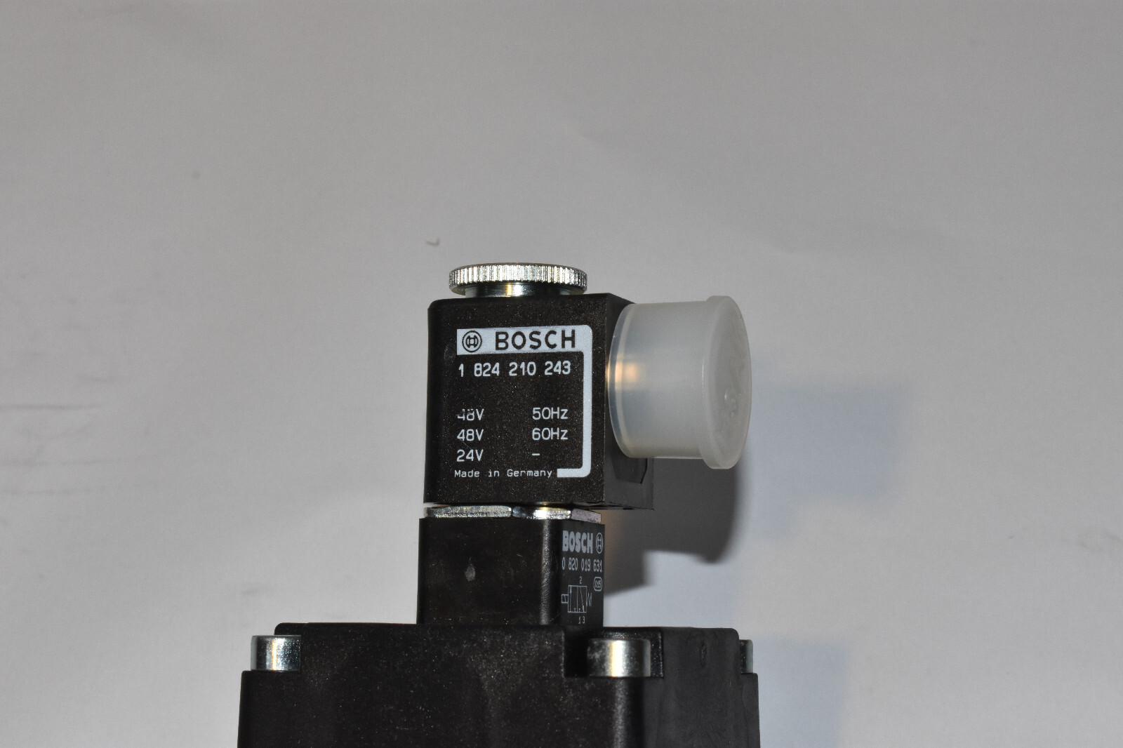 Bosch Wegeventil 3/2 0-821-300-932 / Spule Form A / NL4, G1/2 | eBay.de