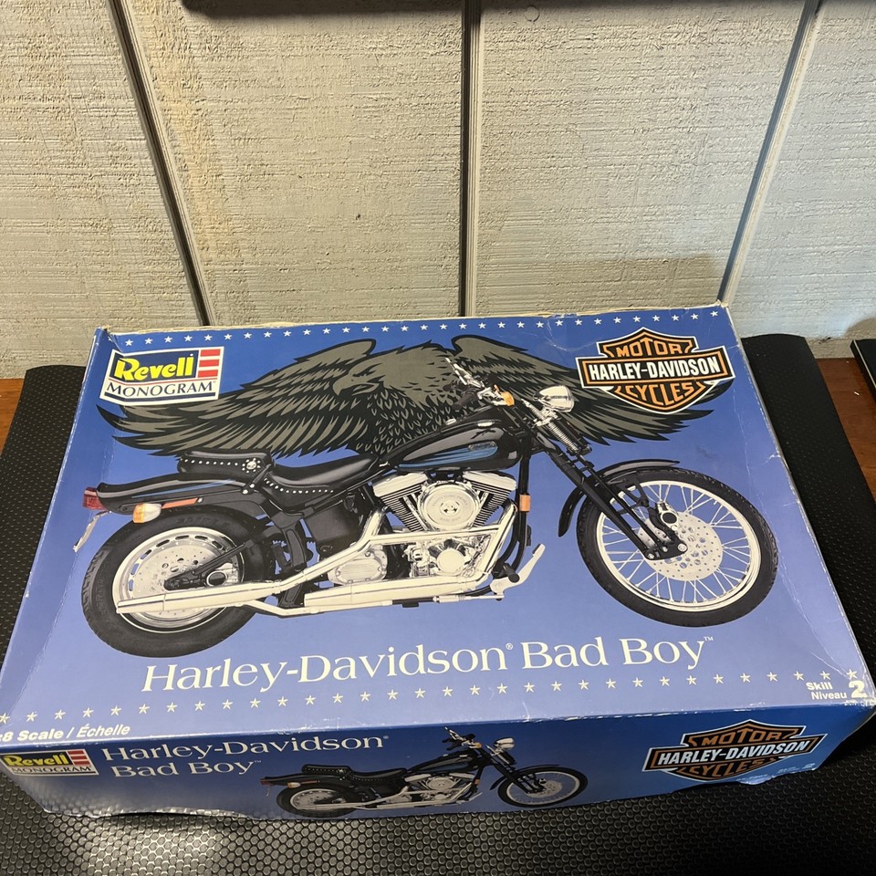 1998 Revell Harley Davidson Bad Boy Motorcycle Model Kit 7305 NIB. | eBay