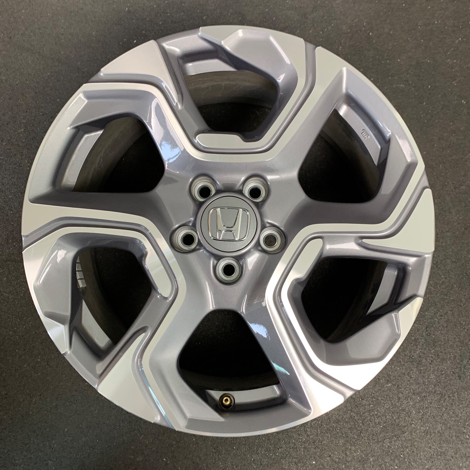 (4) Honda CR-V Original Wheels Rims + Caps 18" Hol. 64111 | eBay