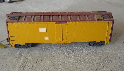 Vintage HO Scale Yellow and Rust Boxcar | eBay