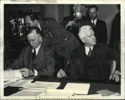 1940 Press Photo Charles Cooke Jr. & Harold Stark at a hearing in DC ...