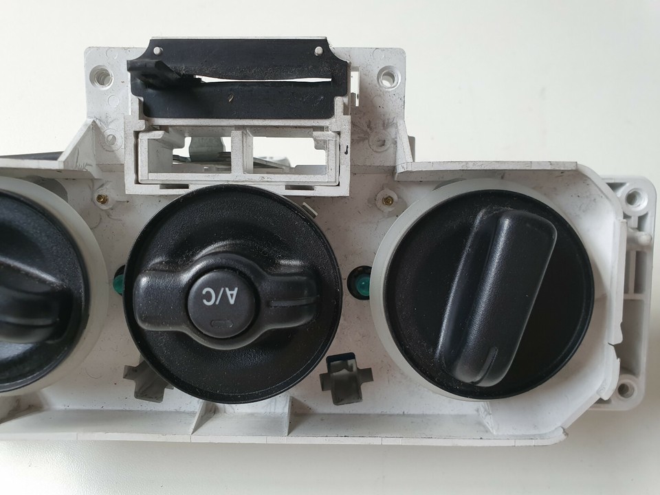 Suzuki Ignis I 1.3i 2003 Air Panel Acon. Heating Regulation Device | eBay
