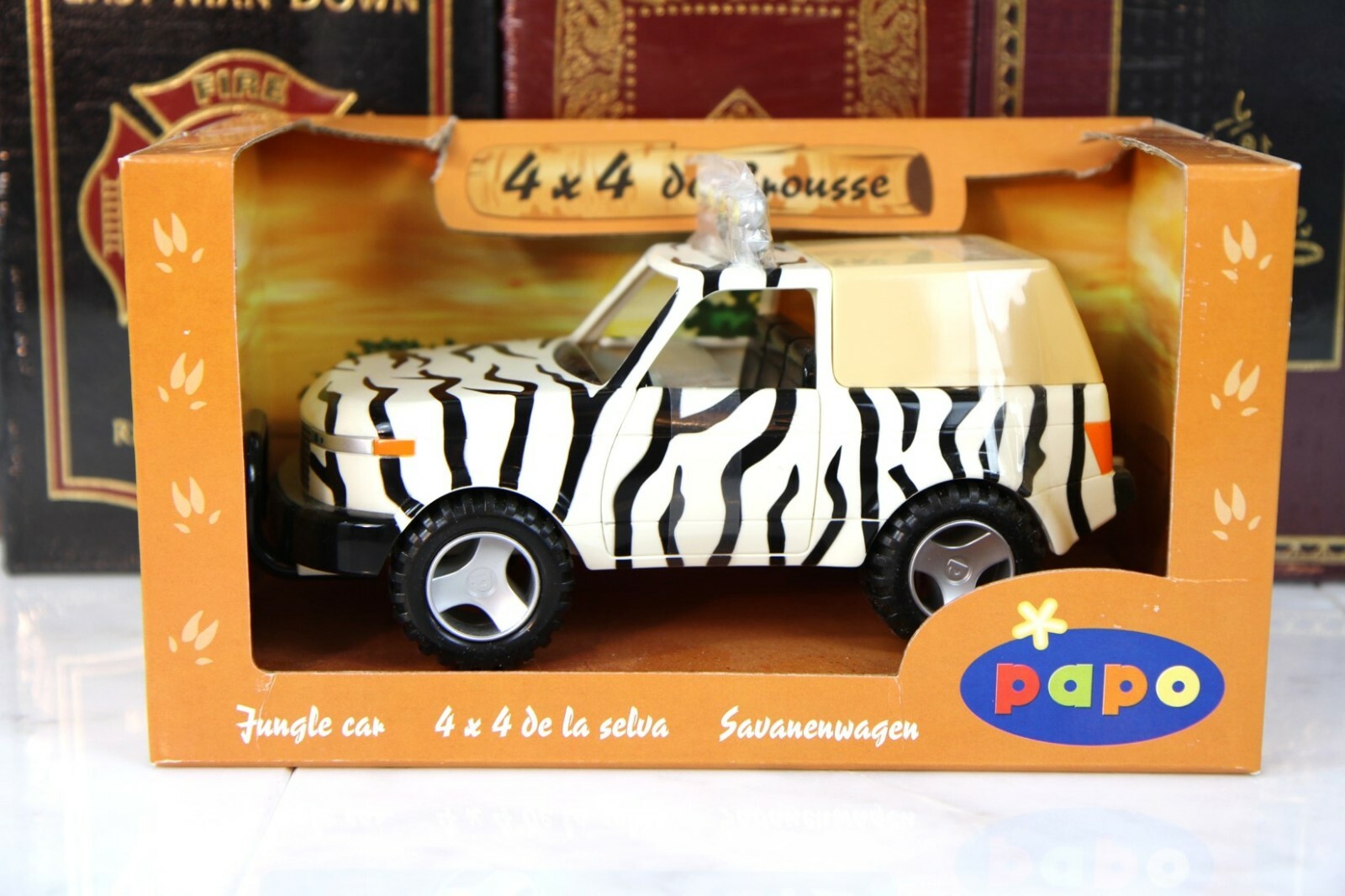 JUNGLE CAR 4 x 4 - PAPO -- NEW IN BOX