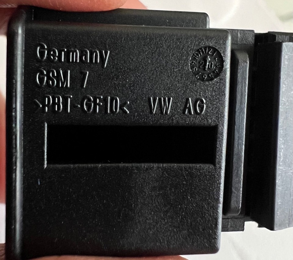1 box (2400pc) conector Gsm 7 pbt gf10 VW ag, black | eBay