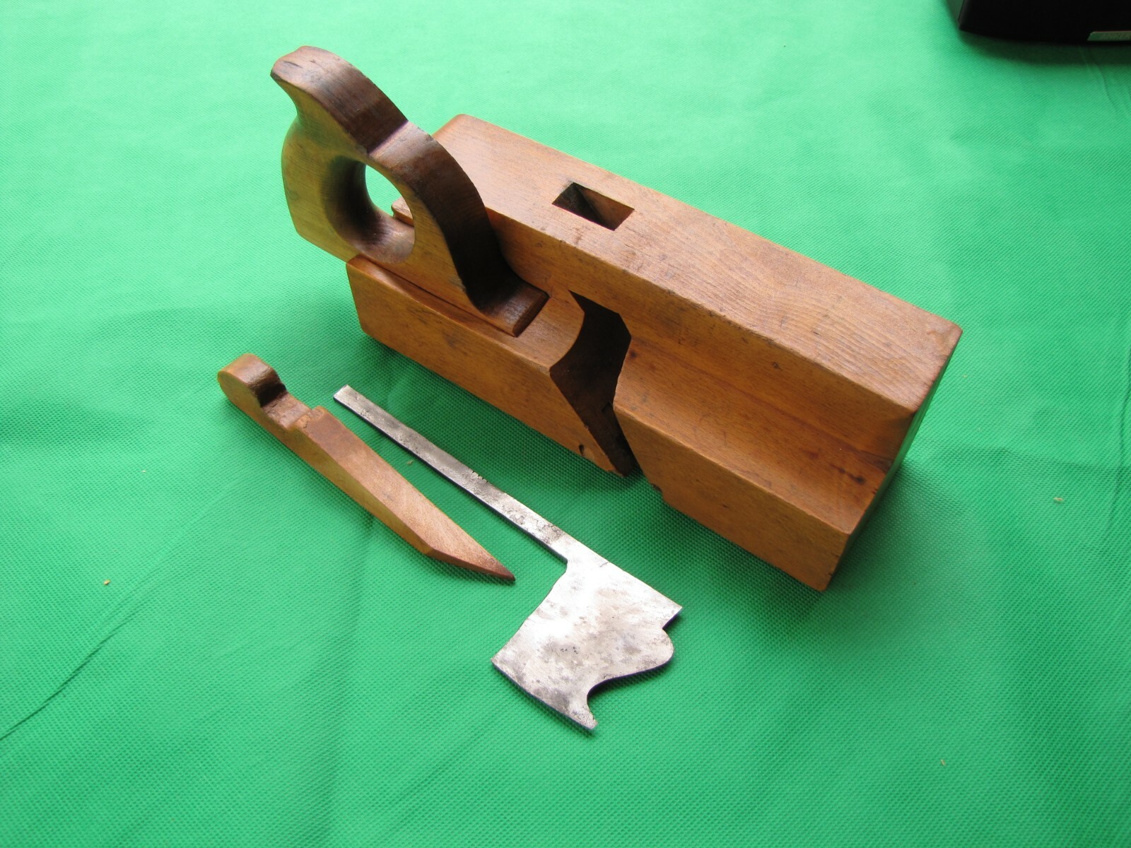 Antique D.R. Barton Rochester Wood Plane with Complex Moulding 2 1/2 ...