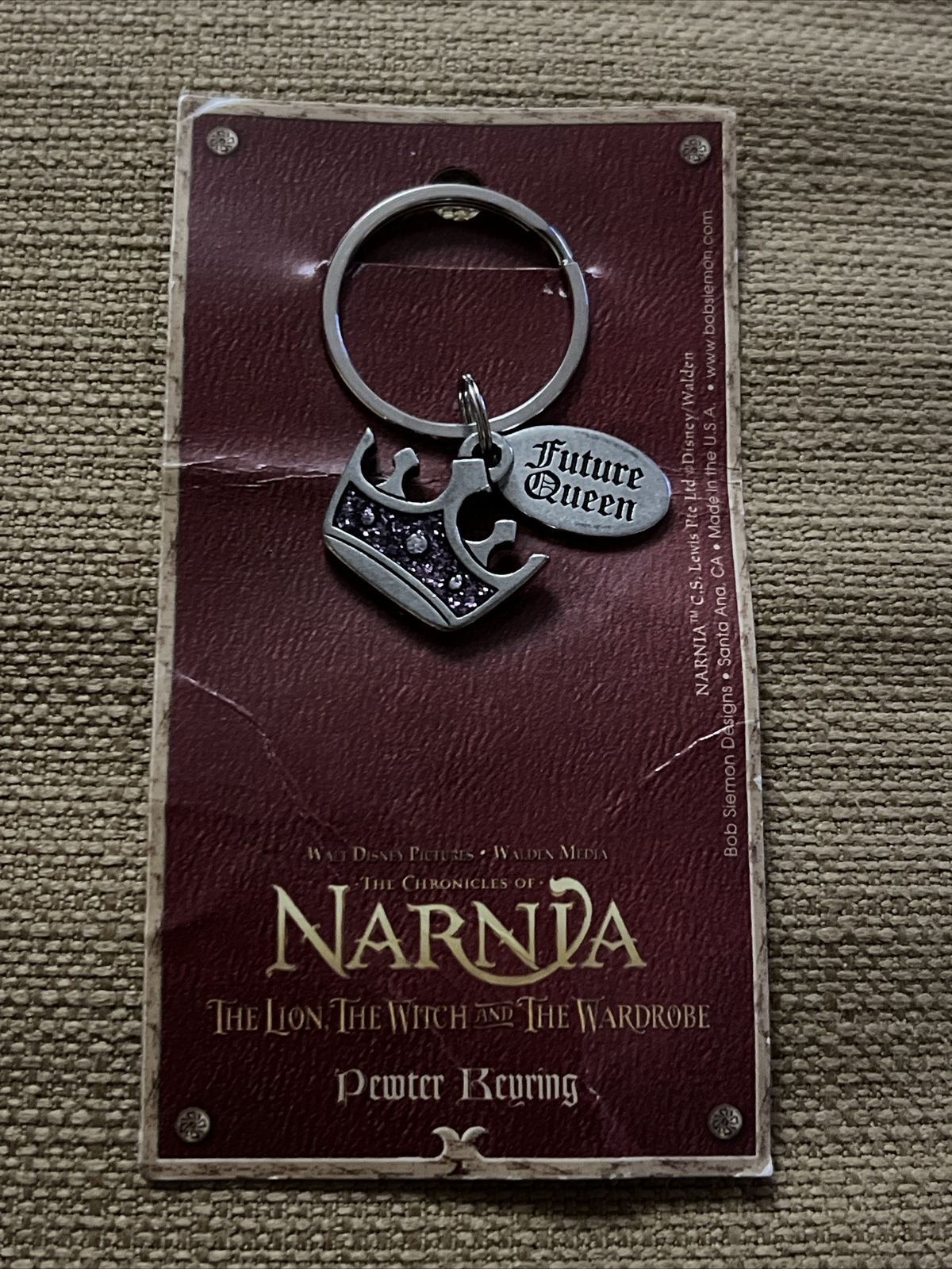 Chronicles Of Narnia Future Queen Aslan Shield Oath Pewter Keyring Set ...