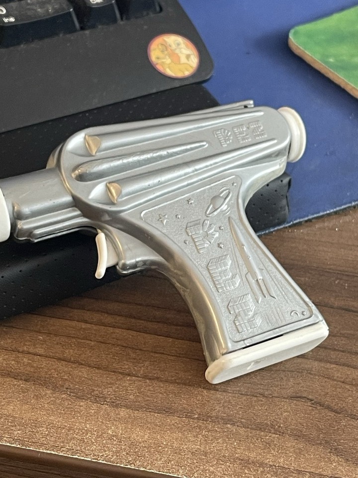 Very Rare Vintage Marbleized Silver Space Gun Pez Dispenser MI Austria ...