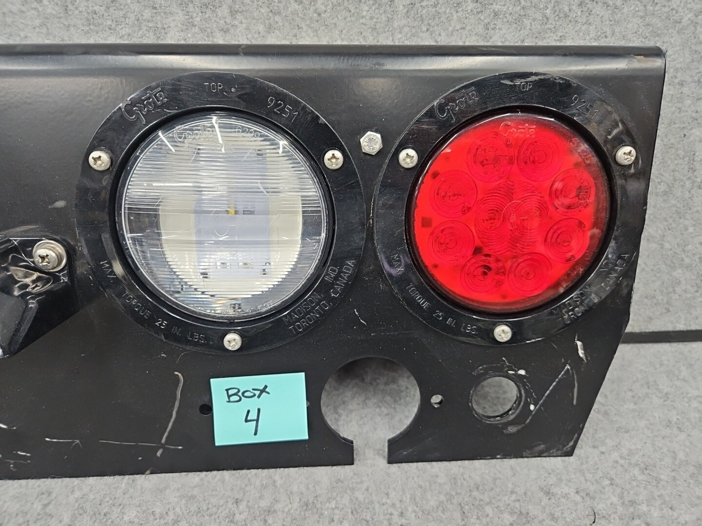 PACCAR A11-1133 GROTE TRUCK TAILLIGHT PANEL FREIGHTLINER KENWORTH ...