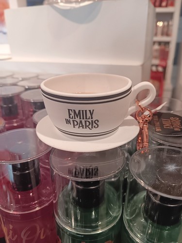 BATH AND BODY WORKS EMILY IN PARIS LATTE MUG POCKETBAC* HOLDER KEYCHAIN ...