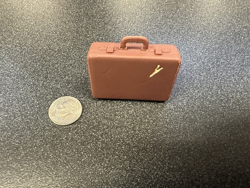 G.I. Joe Classified CHUCKLES Provost #075 (BRIEFCASE W/DOSSIER ONLY) 6 ...