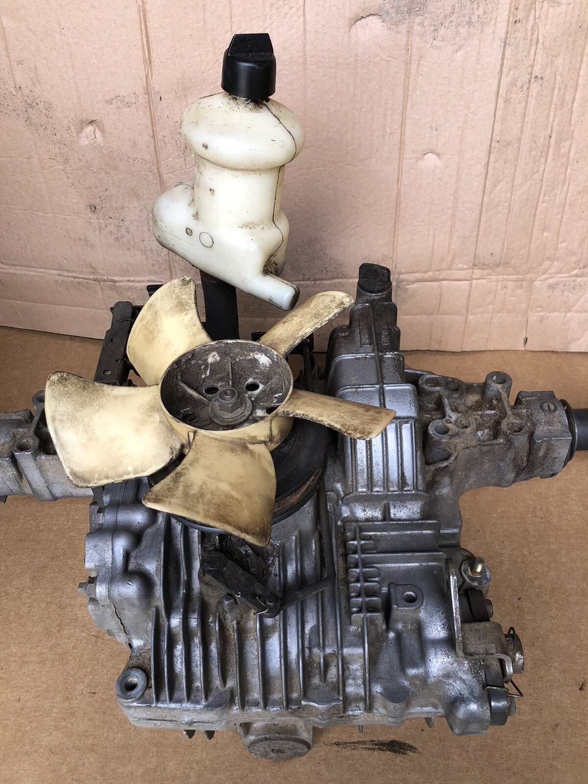 John Deere GT235 GT245 GT225 Lawn Tractor TuffTorq K71B Hydro Drive ...