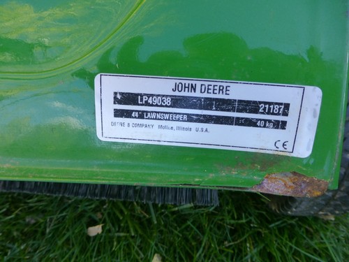 John Deere 44" Lawn Sweeper LP49038 Tug Behind Landscape Leafs & Grass ...