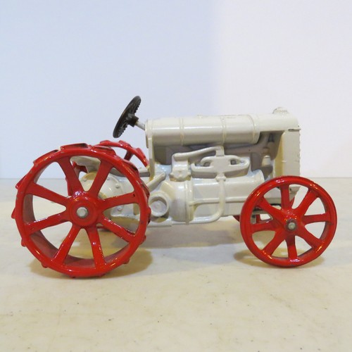 Ertl Fordson Model "F" Tractor made USA 1/16 FD 804-E3 | eBay