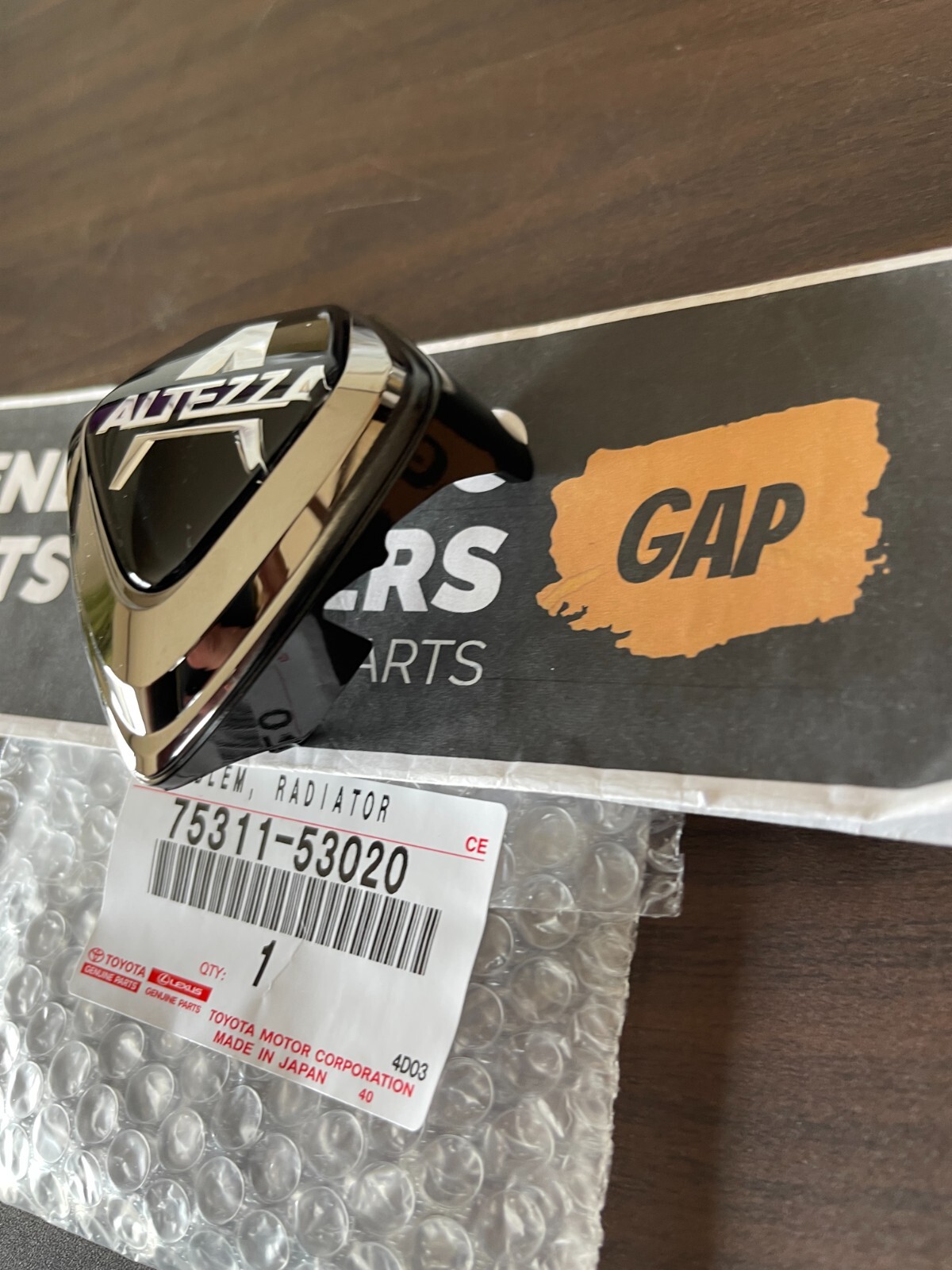 Genuine TOYOTA Altezza SXE10 Lexus IS200 IS300 Front Grill Black Emblem ...