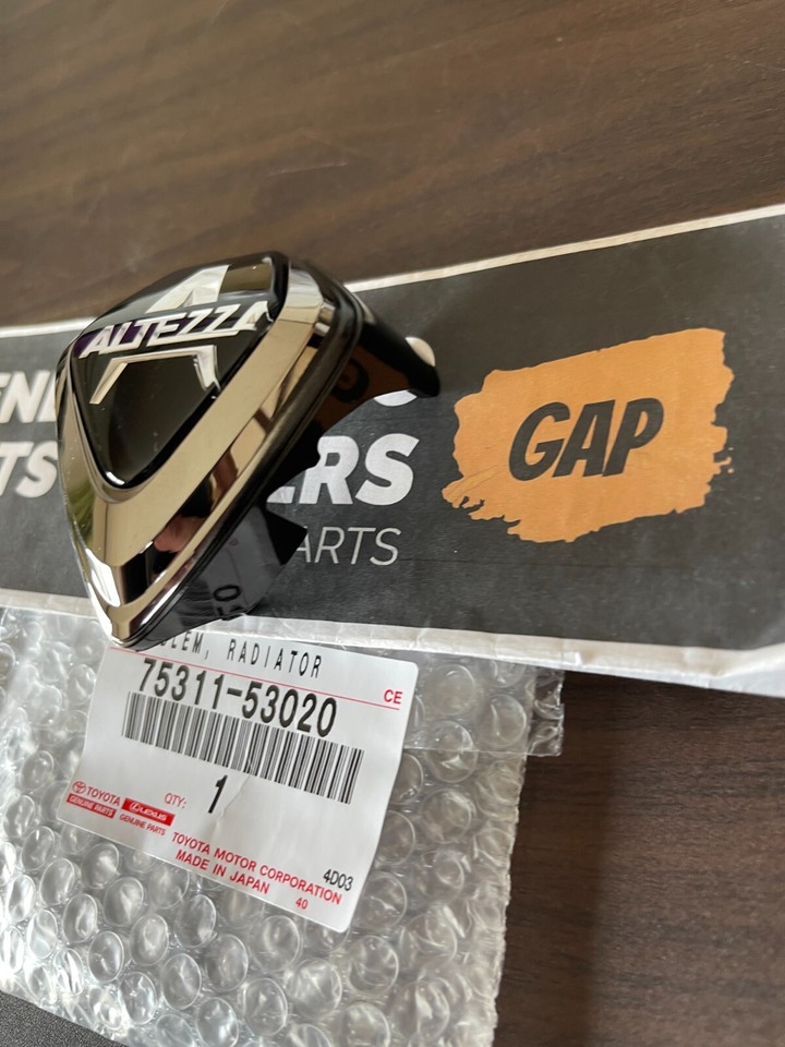 Genuine TOYOTA Altezza SXE10 Lexus IS200 IS300 Front Grill Black Emblem ...
