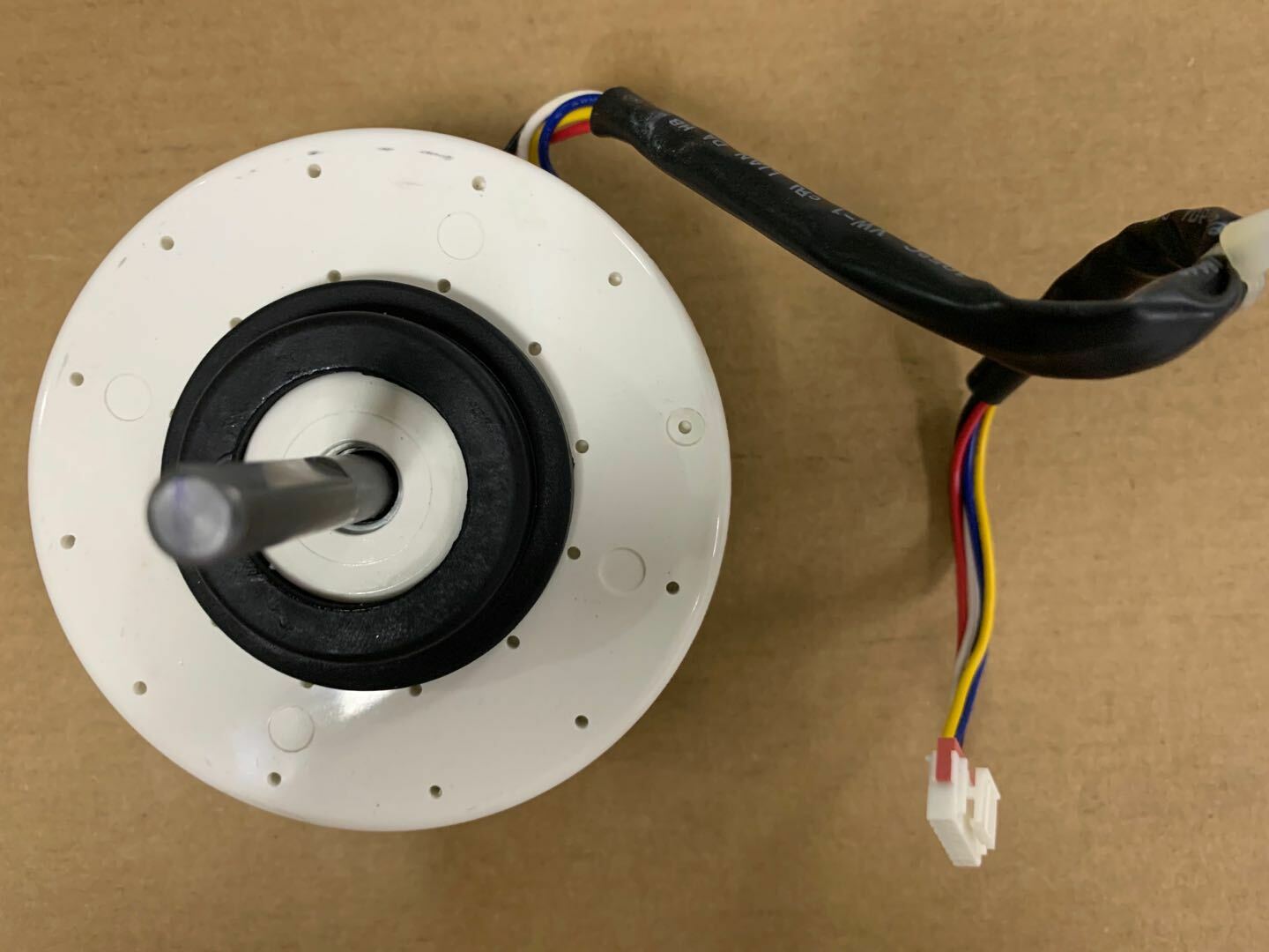 LG SIC-37CVJ-F130-3 4681A20091K Inverter air conditioner DC motor fan # ...