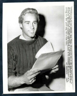 AMERICAN ACTOR ERROL FLYNN´S HANDSOME SON SEAN IN COURT LA 1961 ORIG ...