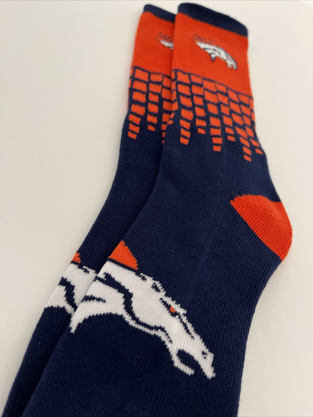 Denver Broncos Adult Socks- 1 Pair- Large - Brand New Free Shipping (G3 ...