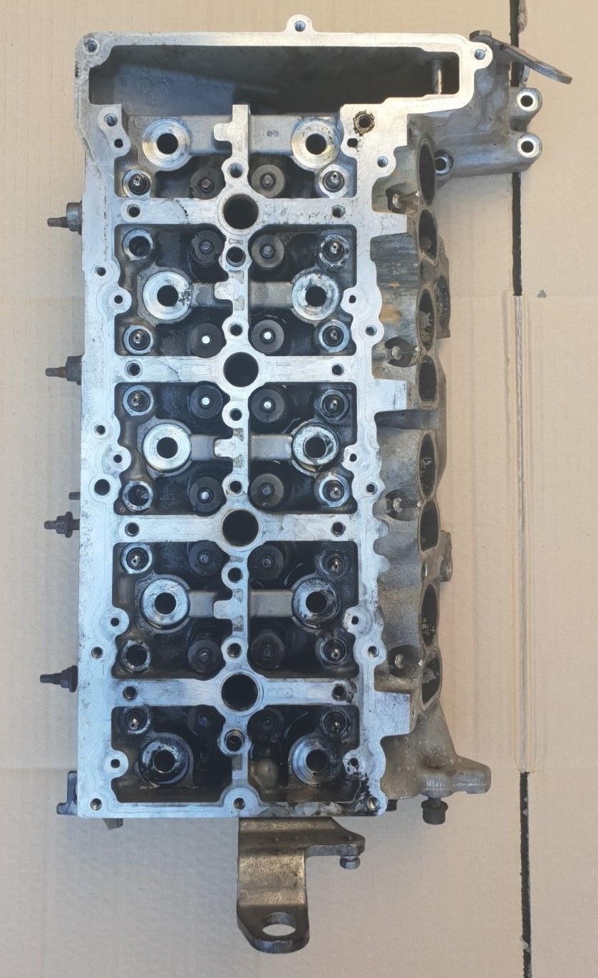BMW N47 BARE CYLINDER HEAD 1S E81 E82 E87 E88 3S E90 E91 E93 E93 5S E60 ...