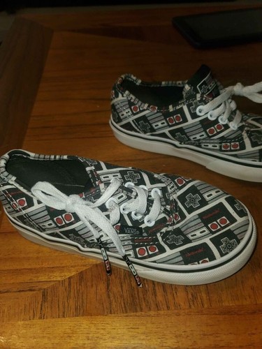 Vans Nintendo NES Controller Game Over Old Skool Youth Size 11.5 Kids ...