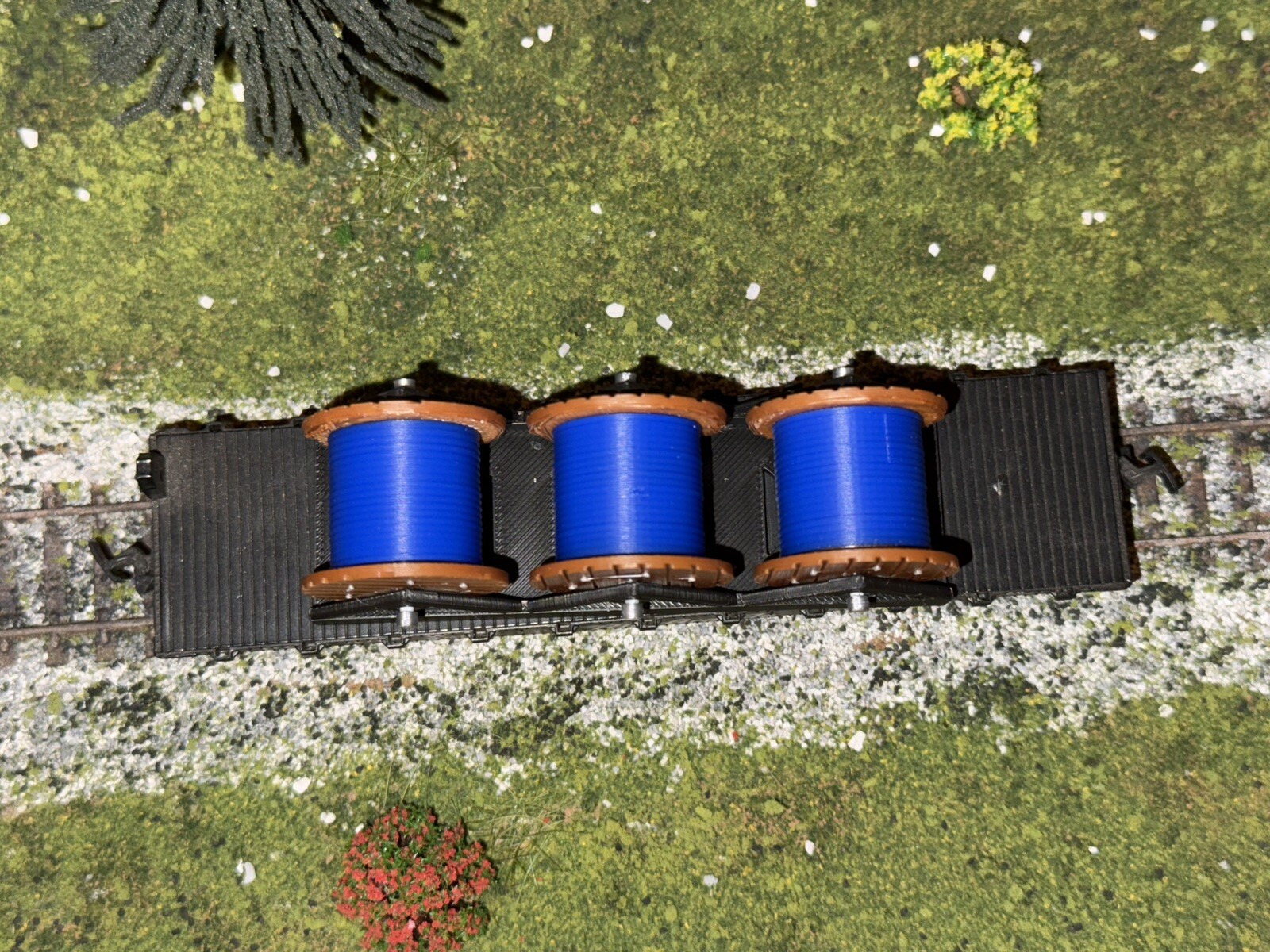 1:87 HO Scale Blue Wire Spool Load/Decor | eBay