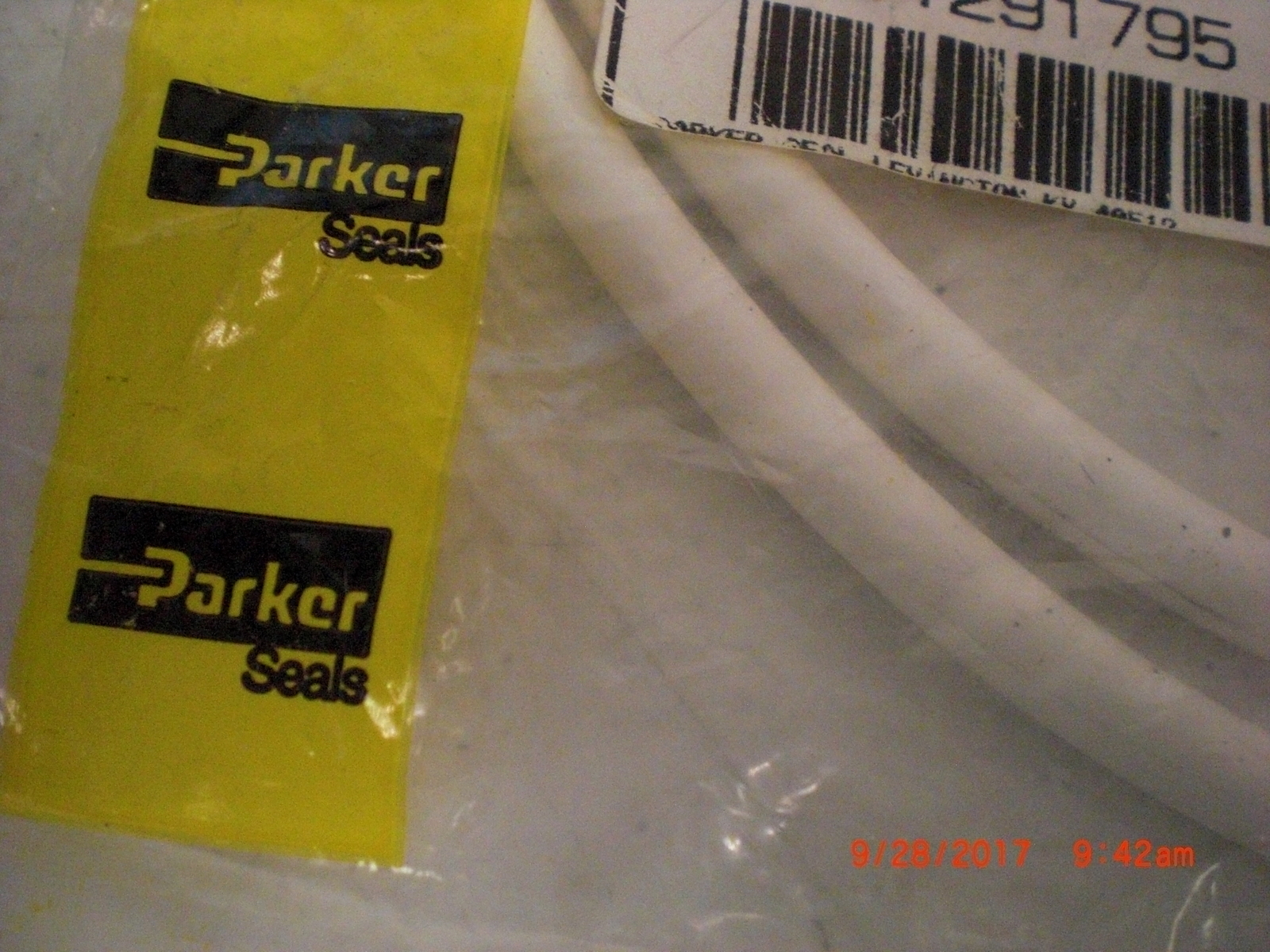 O-Ring PARKER SEALS 2-458 Parofluor Compound V8562-75 14 1/2x 15/4 in ...