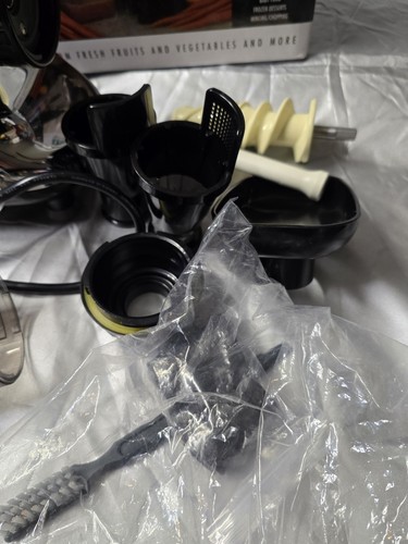 Omega Fruit & Vegetable Juice Extractor Model 8005 Juicer WORS(read ...