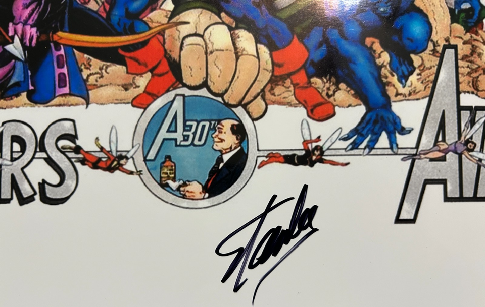 GORGEOUS AVENGERS MARVEL COMICS POSTER 20X16" HAND SIGNED BY STAN LEE ...