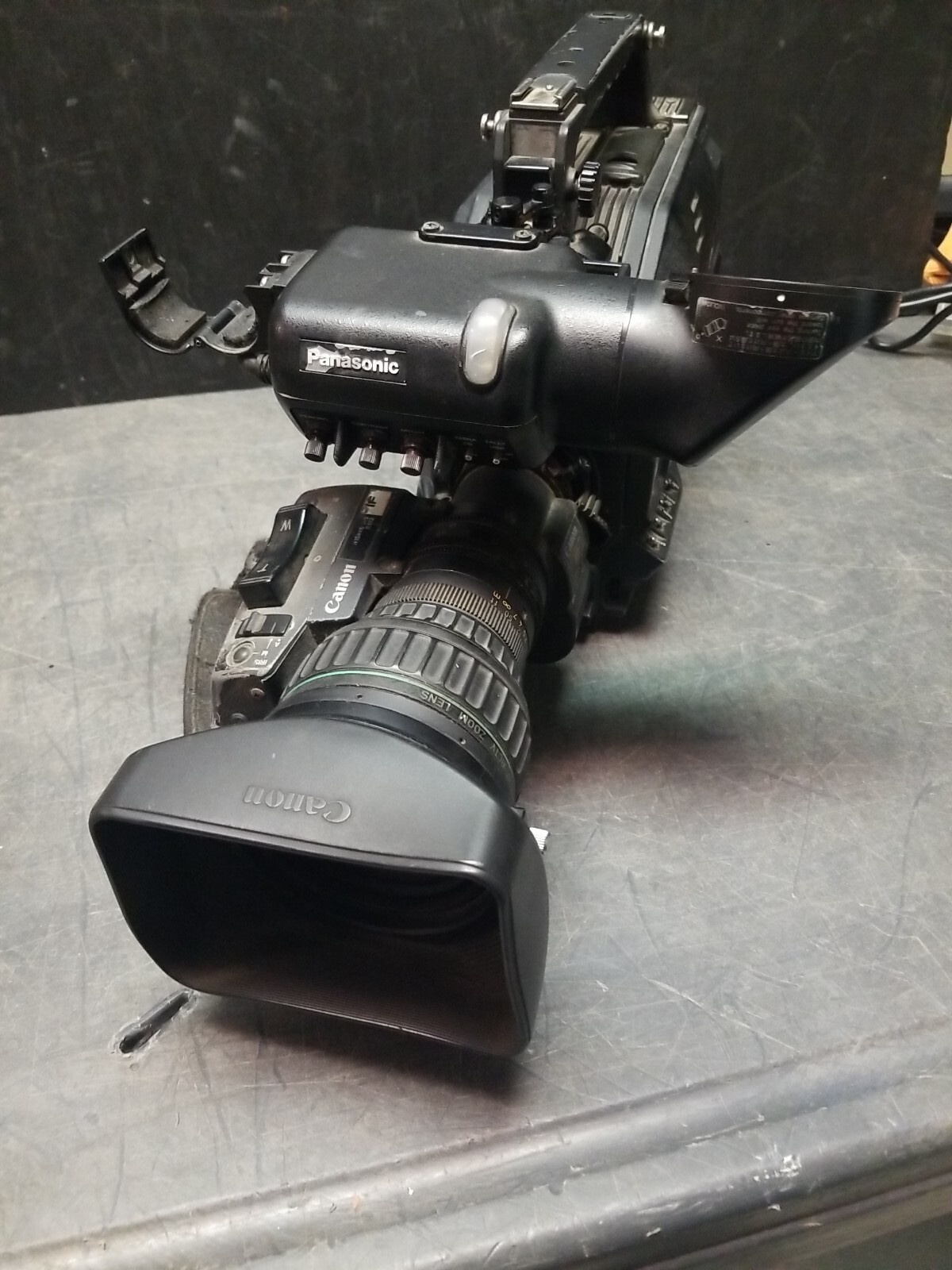 Panasonic DVCPRO AJ-D410AP Video Camera w/ Canon H15ax6 IRS Bx12 Lens ...