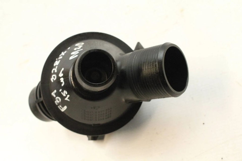 BMW F20 F22 F30 F32 F34 F36 F07 F10 E84 F25 F26 F15 Thermostatgehäuse ...