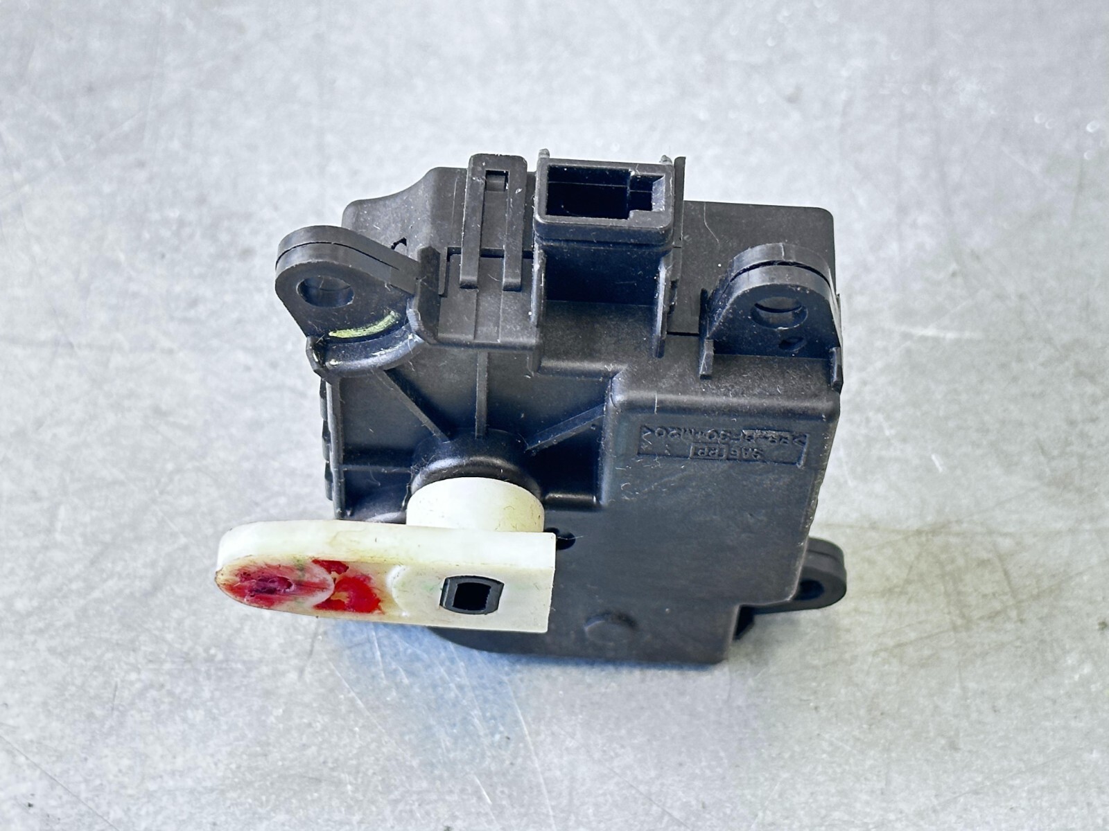 NISSAN JUKE MK1 1.6 PETROL 2010-19 HEATER BLOWER FLAP MOTOR ACTUATOR ...