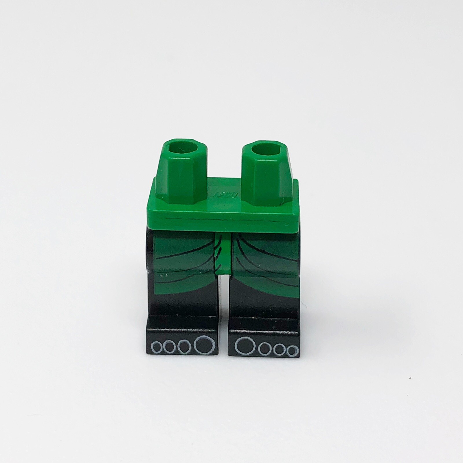 LEGO Minifigure Hips & Legs Adventurers Desert Green Kilt & Toes ...