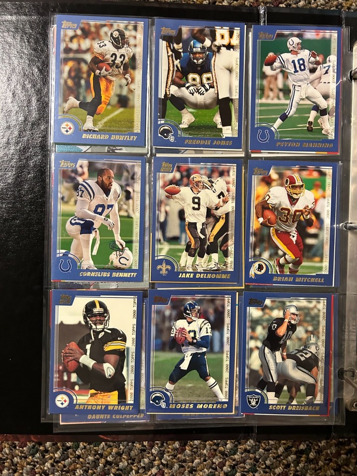 Collection Football Cards - 33 pages of cards in Binder - Vintage | eBay