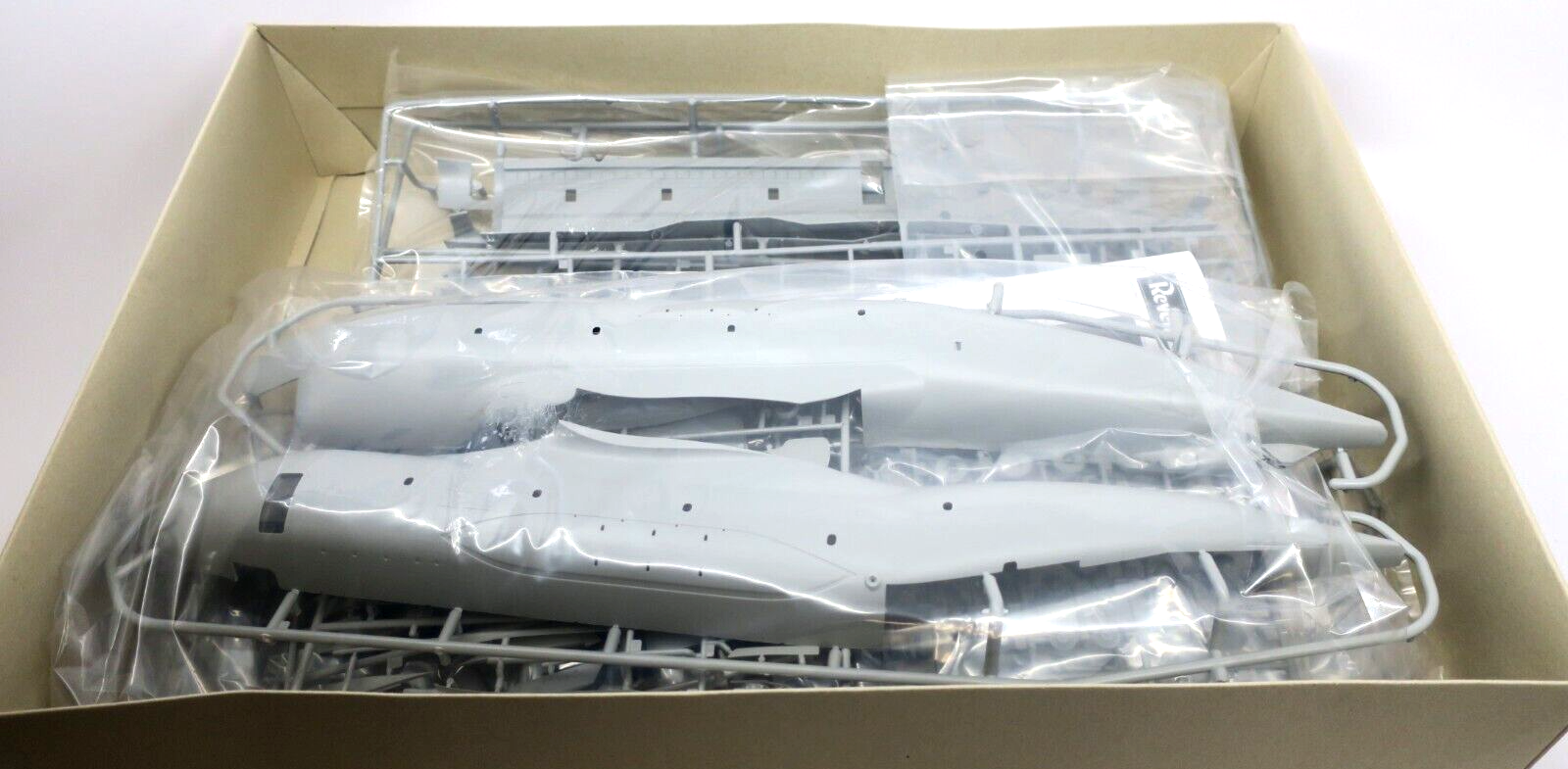 Revell 1/72 Airbus A400M "Grizzly" 04800 Model Kit | eBay