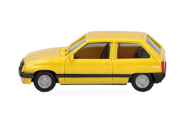 HERPA - Voiture de couleur jaune - OPEL Corsa A 2 portes - 1/87 ...