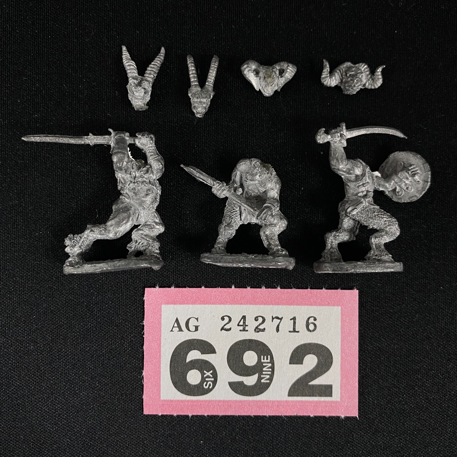 RAL PARTHA BROO BEASTMAN BEASTMEN ALL THINGS DARK AND DANGEROUS METAL ...