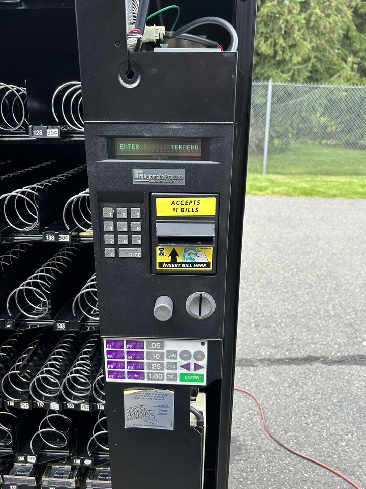 AUTOMATIC PRODUCTS AP SNACKSHOP 123 AUTOMATIC SNACK VENDING MACHINE | eBay