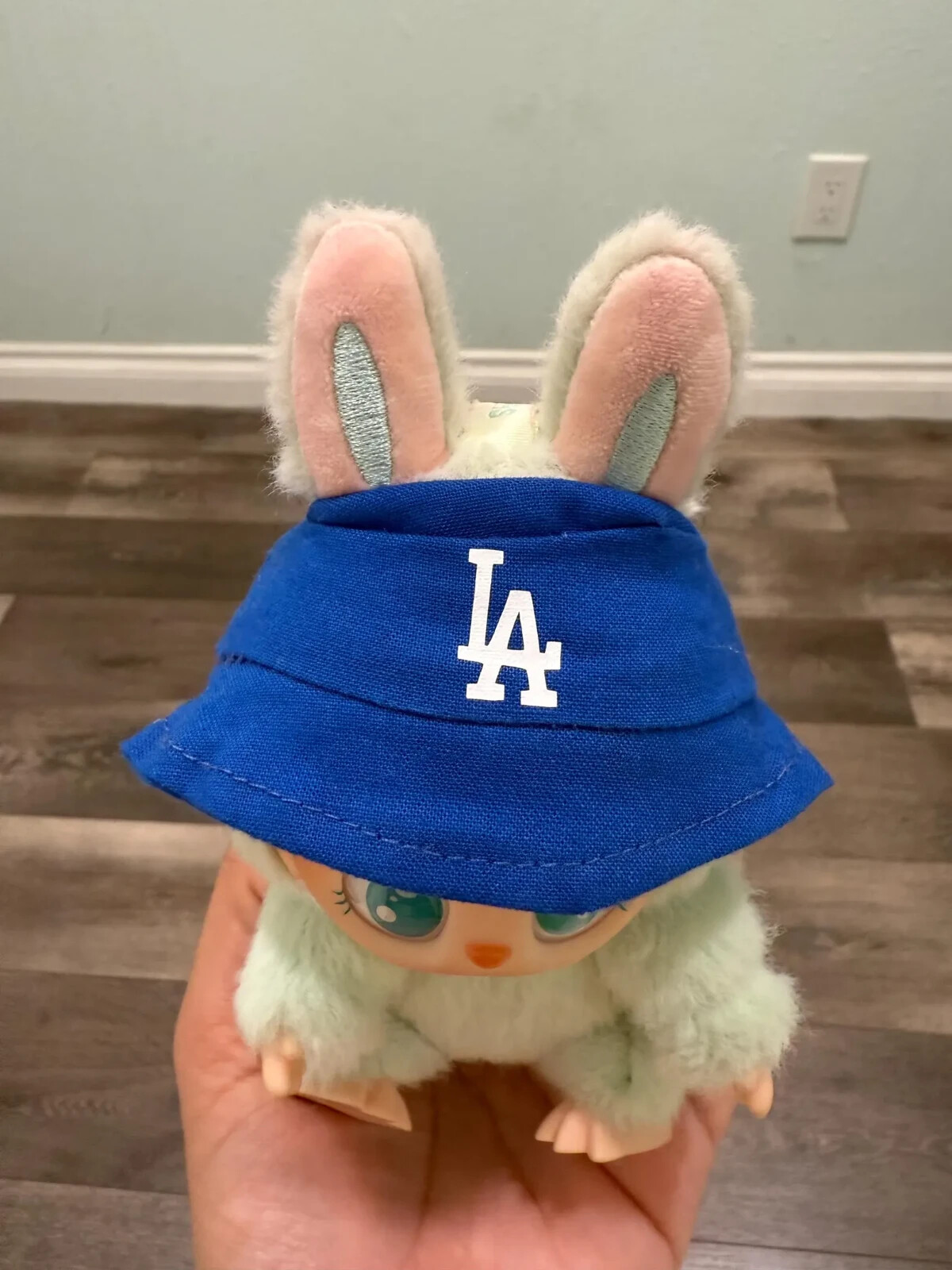 LABUBU ACCESSORIES CLOTHES HAT L.A DODGERS BUCKET HAT NO TOY + 1 FREE ...