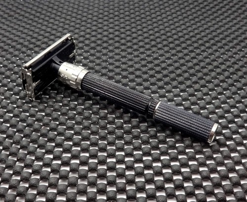 Vintage 1978 Gillette Super Adjustable 1-9 DE Safety Razor Y4 Clean! | eBay