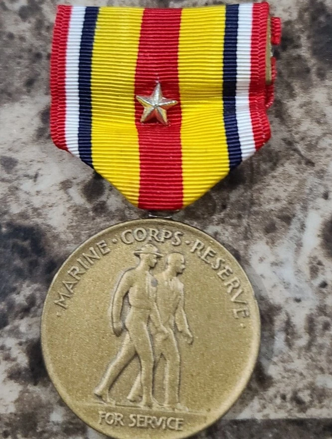 Selected Marine Corps Reserve Medal