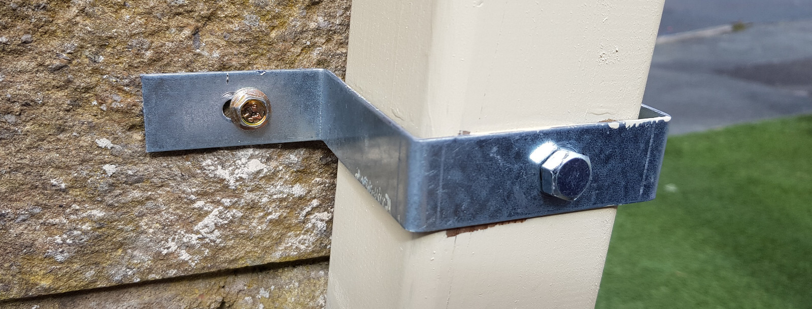 3x3" 75x75mm Corner Wall Band Fix Wooden Post to Wall Fencing Panel ...