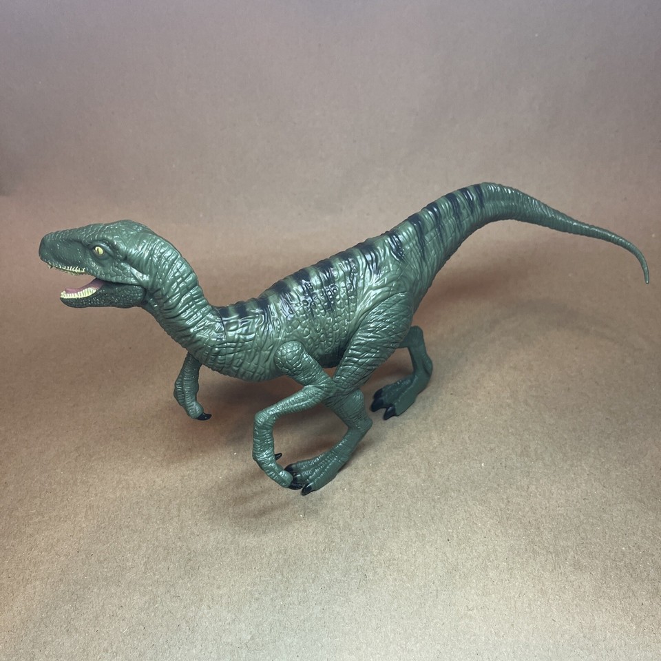 Jurassic Park World 2015 Velociraptor Charlie Raptor Dinosaur Action ...