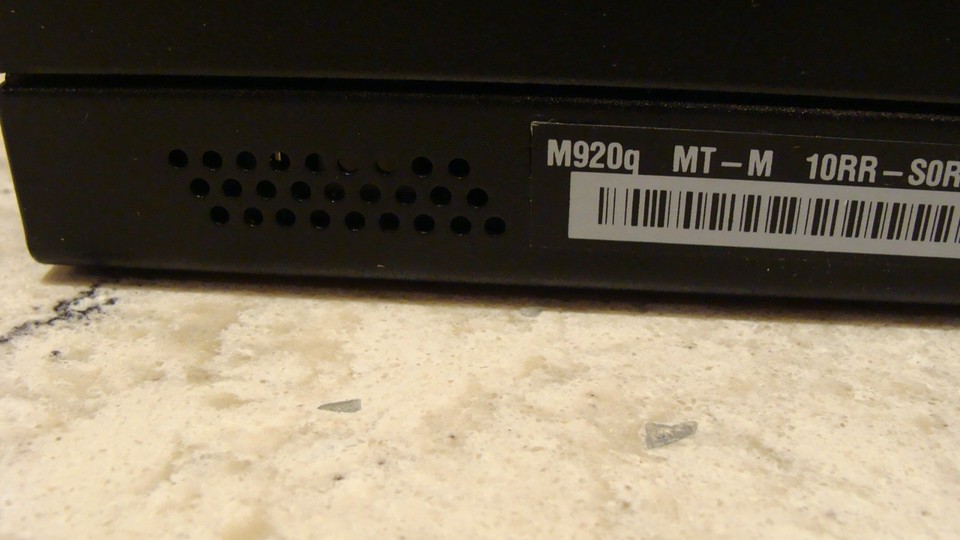 Lenovo M920q piccola CPU Intel i5 8500. 256 SSD 16 GB Ram W11 Pro con ...