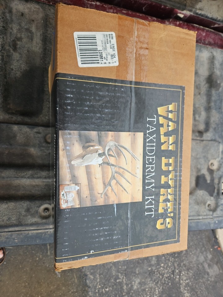VTG NEW VAN DYKE'S TAXIDERMY KIT EUROPEAN MOUNT NOS DEER OR ANTELOPE | eBay