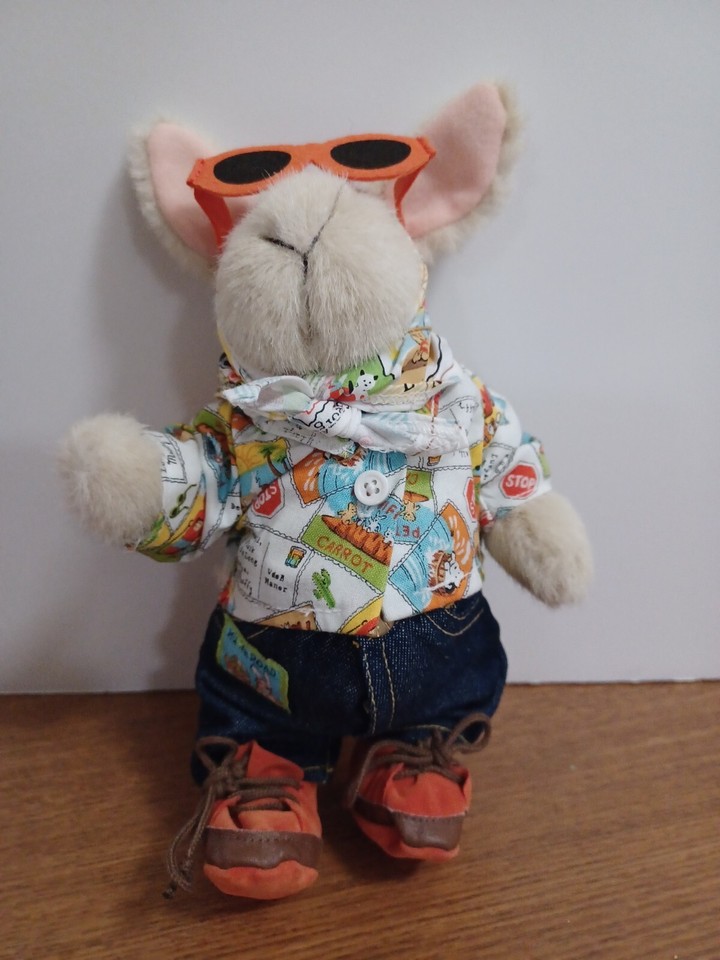 Vintage Hoppy VanderHare "Hit the Road" VanderBear Collection 1998 NOS ...