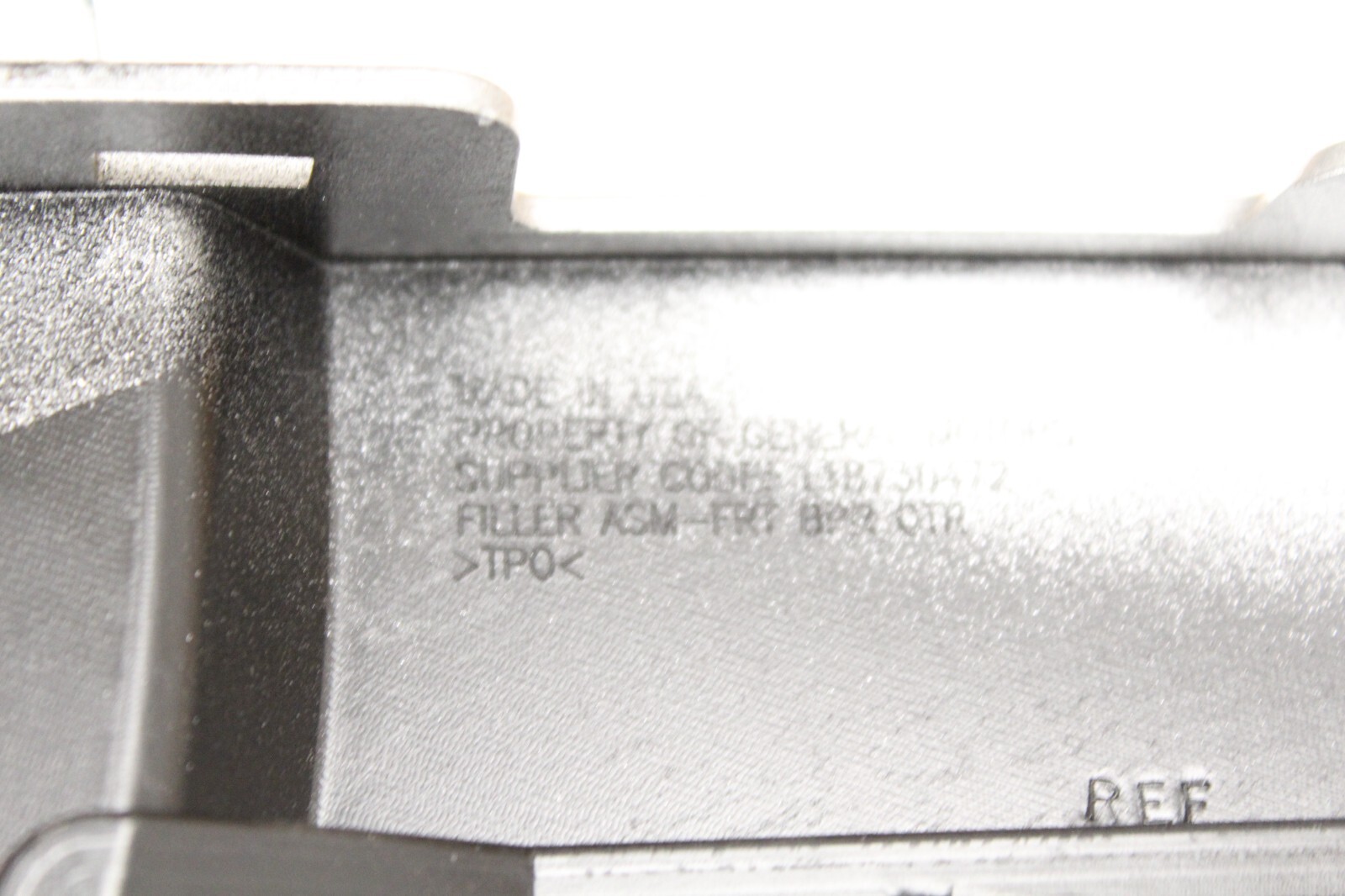 GM 2020-2023 Silver Front Left Top Cap Part# 84678861 OEM# 84678867 | eBay