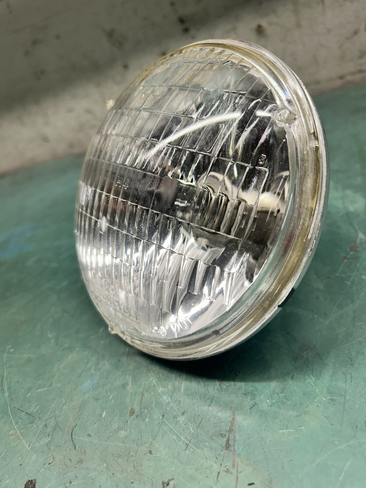 OEM Genuine Harley Davidson 5-3/4" Headlight Sportster Dyna Springer ...