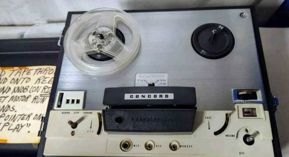 Concord 122 Reel to Reel Tape Player Recorder Powers Up Reels Move | eBay