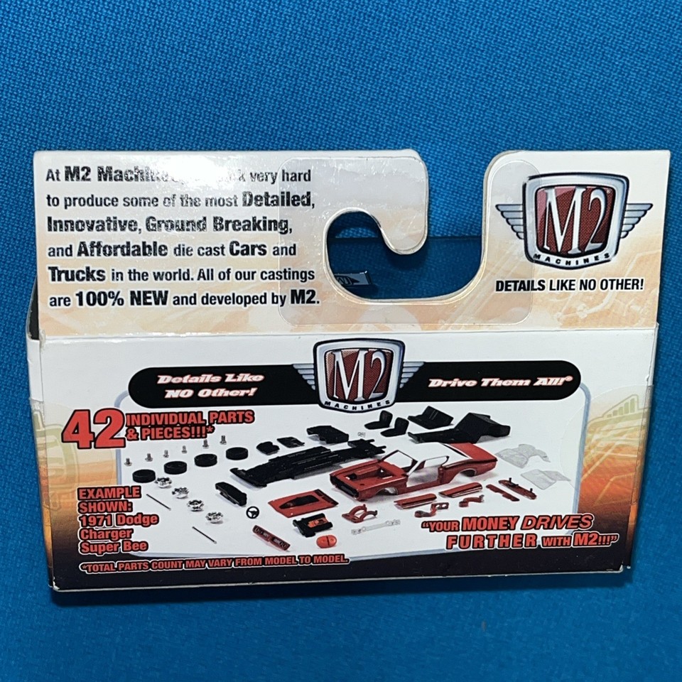 M2 Machines Detroit-Muscle 1971 Dodge Charger R/T 440 6-Pack R24 14-03 ...